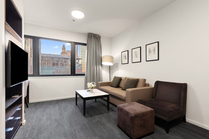 Central Emporium | Cozy Retreat 1br W/king Bed - Kensington