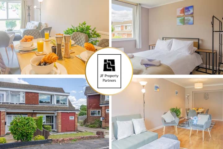 Charming 4-bed Home | Garden & Parking | Guildford - シェア