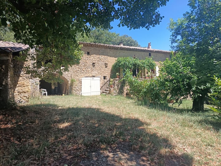 Maison Entre Vignes Et Garigue - Donzère