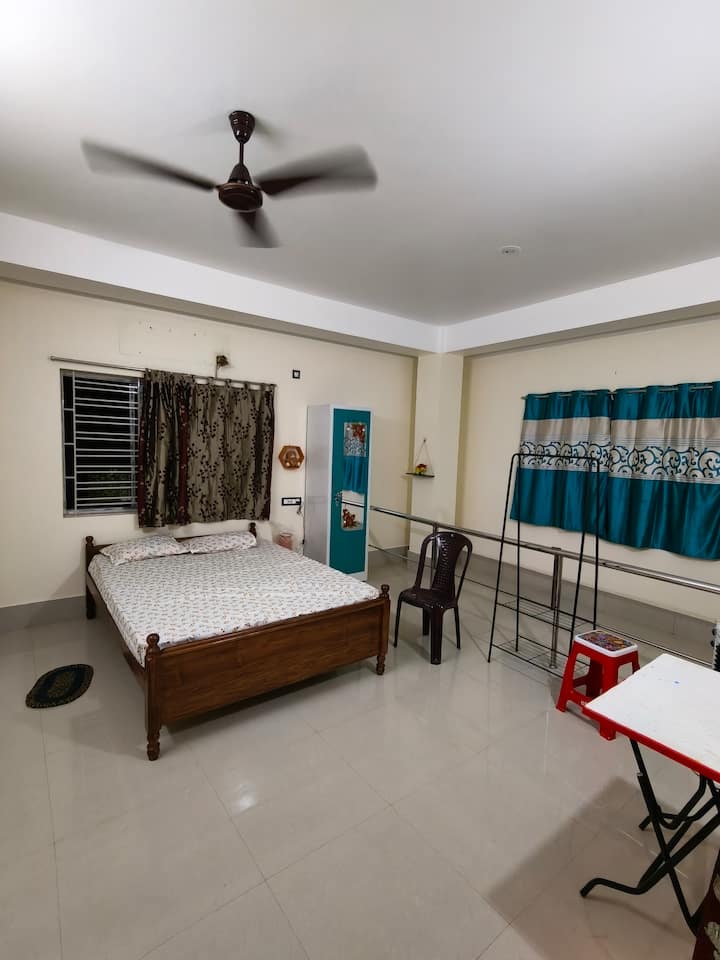 Urban Cozy Escape | City View | 4th Floor | Peace - Agartala