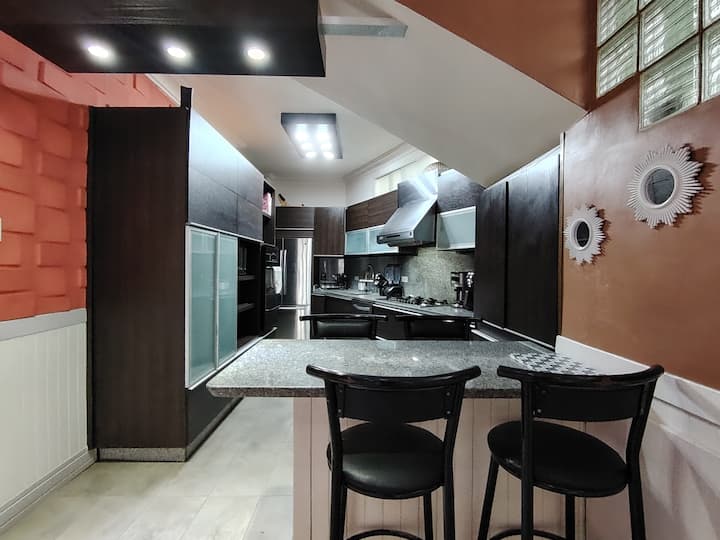 Beautiful House In A Quiet Neighborhood Caracas - Caracas
