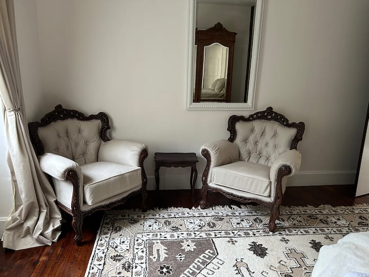 Relaxed Luxury - Les