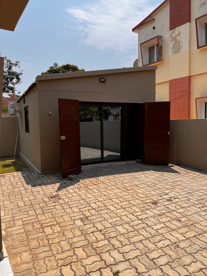 5 Room Bedroom House - Mozambique