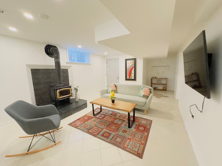 Cozy 1br Near Richmond Hill Core - Markham