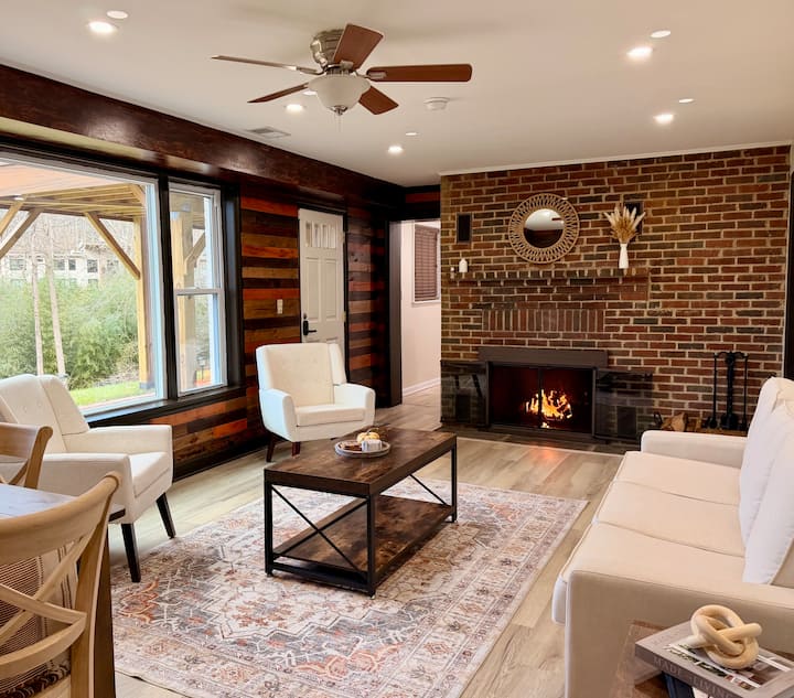 Peaceful Unit With Scenic Views - Burke, VA