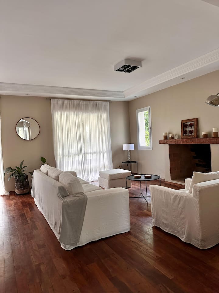 Casa 4 D, Con Pileta - San Miguel de Tucumán