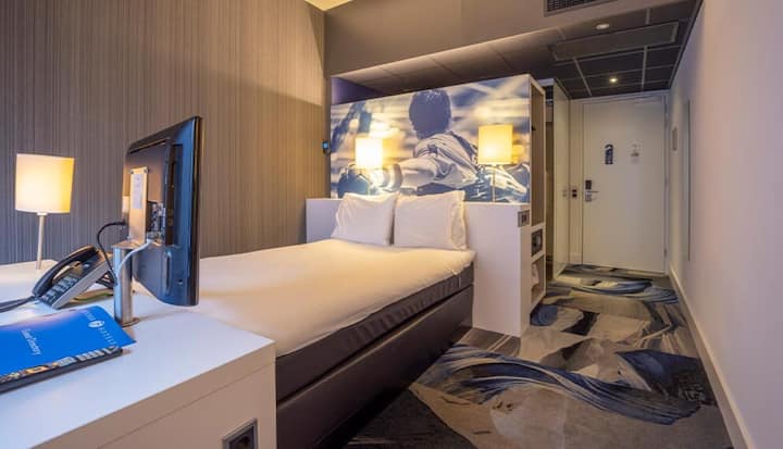 Modern Room Ideal For Wellness And Adventure Trips - Sittard