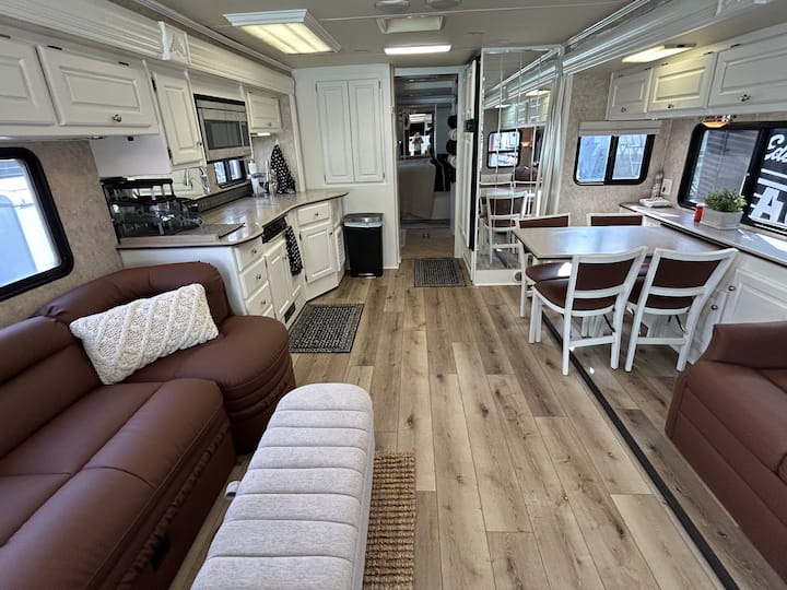Peaceful Xl Spa Rv Retreat - Thousand Oaks, CA