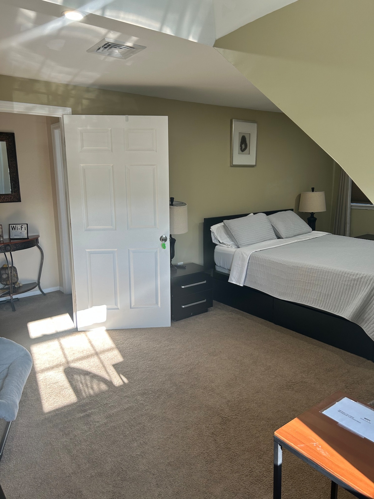2 bedroom space - Airbnb