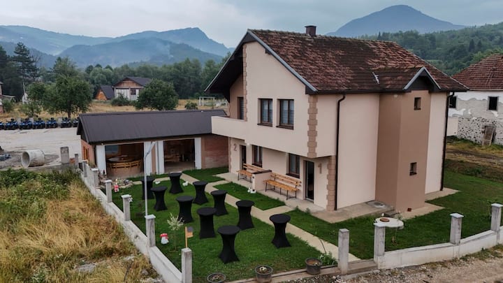 Household Grbovic Ljetnjikovac - Montenegro