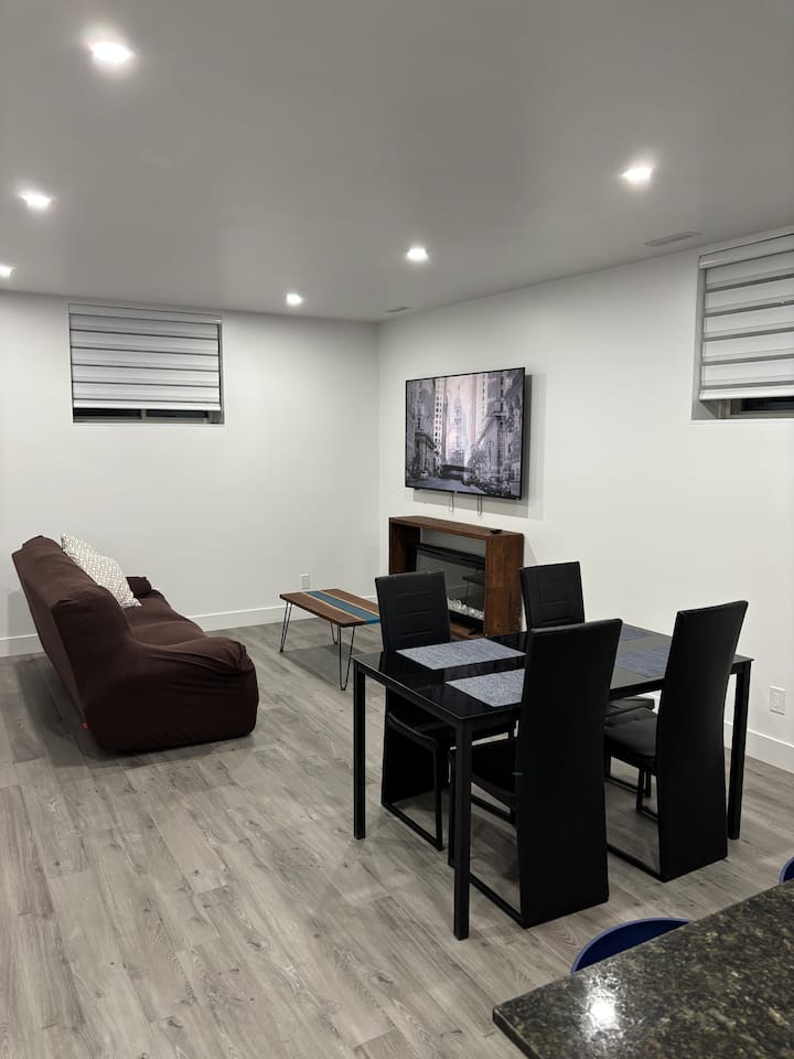 Modern And Cozy Basement Apartment - London, ON, Canada