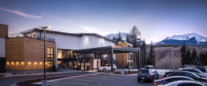 Hip Urban Stay – Steps To Bars, Galleries & Cafés - Frisco, CO