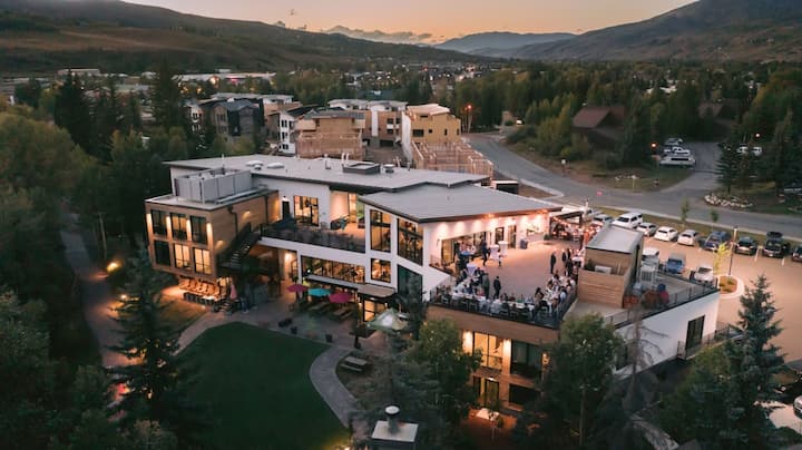 Trendy Downtown Escape – Walk Everywhere - Frisco, CO
