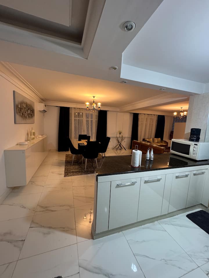 Bel Appartement Lumineux Et Très Bien Situé - Annaba