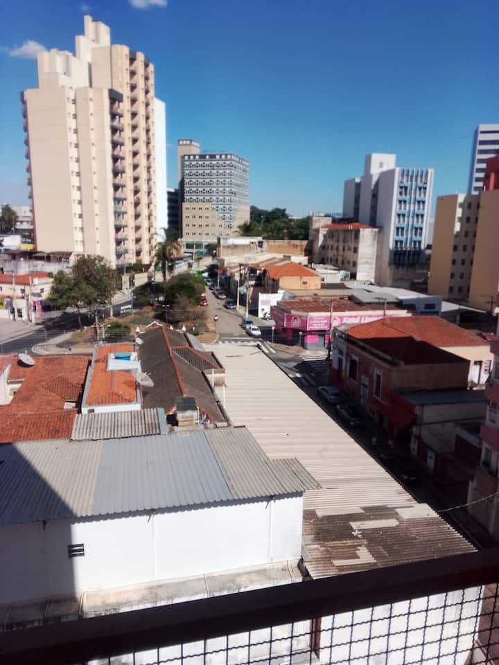 Sala E Quarto Andar Alto. - Campinas