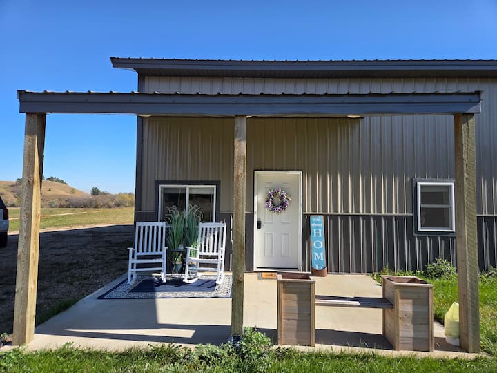 Hidden Valley Barndominium- 1 Bed, 1 Bath. - Minot, ND