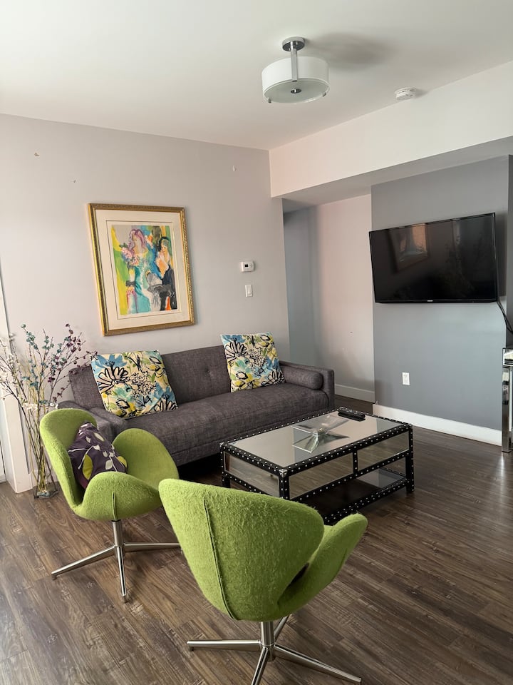 Stylish Midtown Escape - Toronto