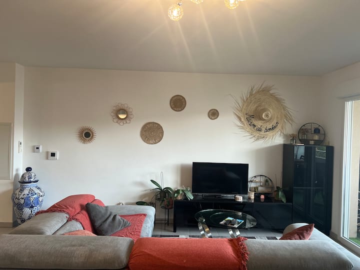 Petit Coeur Lumière, Tout Confort, Parking & Clim - La Ciotat