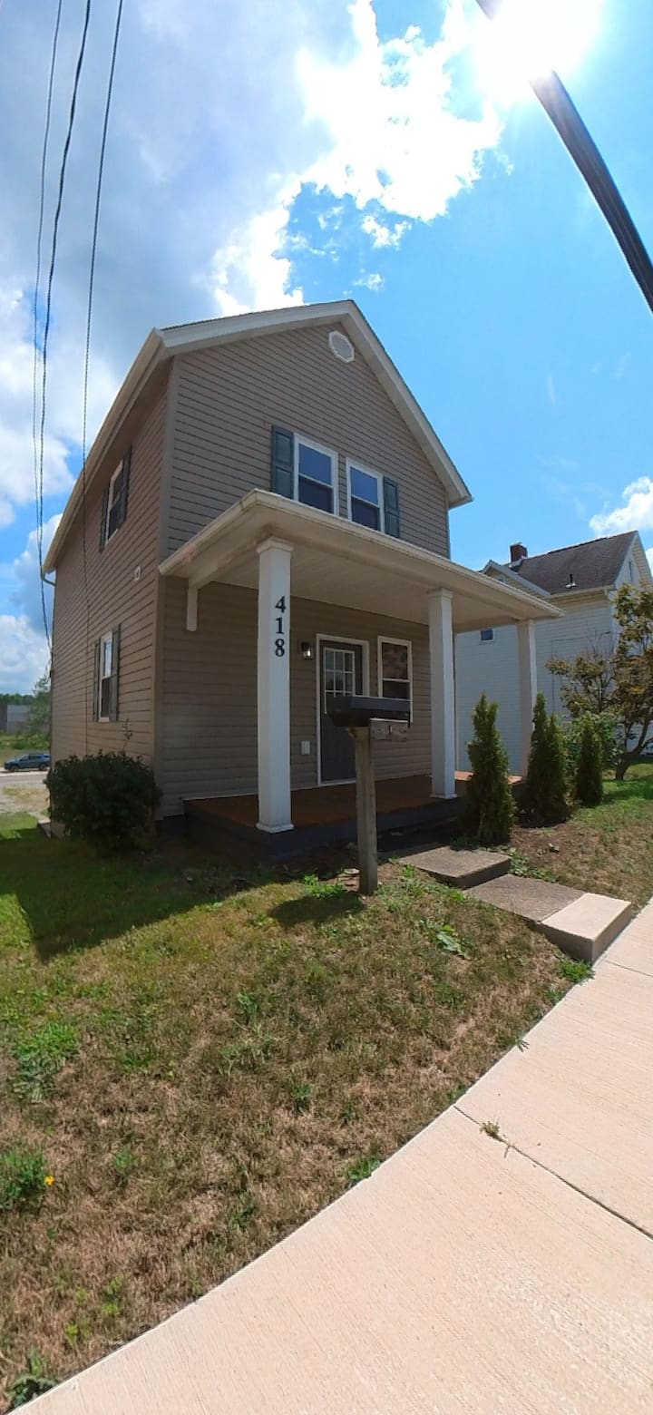 The Laurel Luxe Family-friendly 2br/2ba - Arona, PA