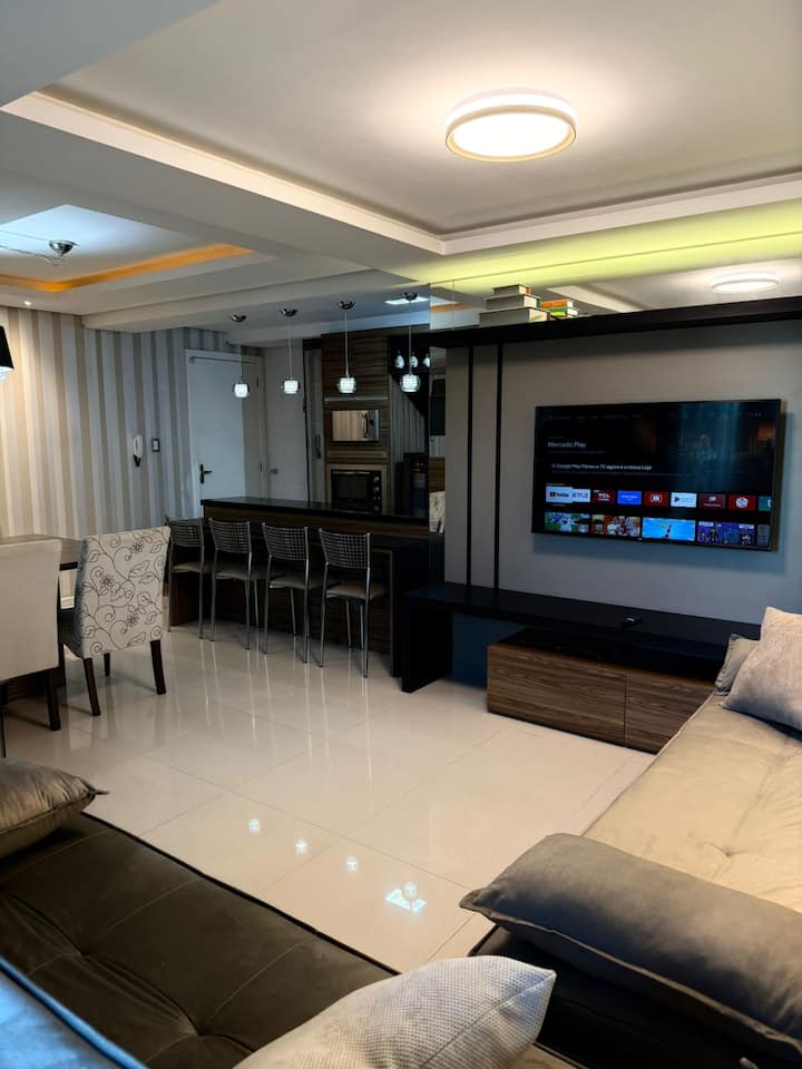 Apartamento Moderno E Espaçoso, Até 6 Pessoas. - Lages