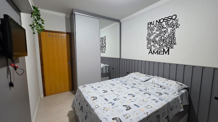 Casa Jardim Paris, 9 Pessoas, 3 Carros, Quintal - Maringá