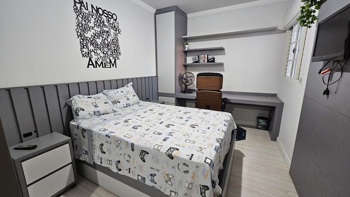 Casa Conforto, Mandacaru, 8 Pessoas, 3 Garagens - Maringá