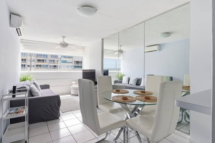Casita Blanca In Condado Del Mar - San Juan