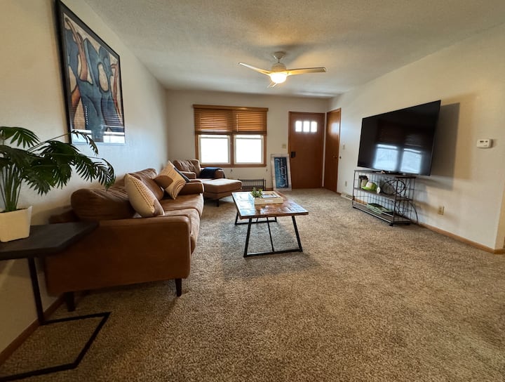 Comfortable 3br Getaway In Ankeny! - Ankeny, IA