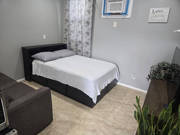 Encantador Con Un Toque Natural - Harrison, NJ