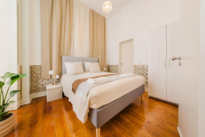 5br Showstopper | Iconic Castle & Lift Views - Lisboa
