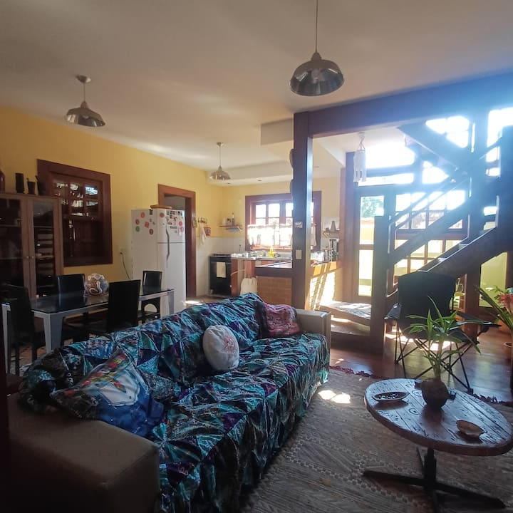 Casa Ampla E Charmosa Com Jardim E Suítes - Caborê - Paraty