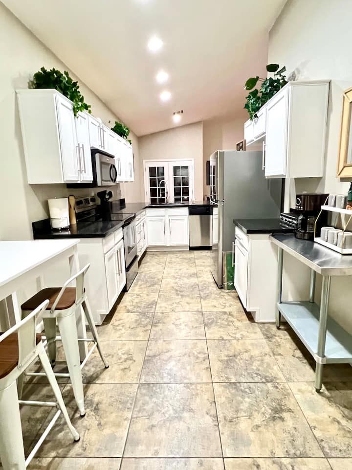 Phoenix Valley Stay - 