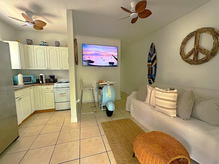 Cozy Guest House Dania Beach - Dania Beach, FL