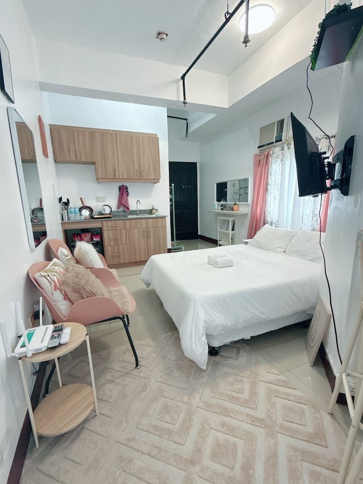 Budget Sweet Escape @ San Marino - Cebu