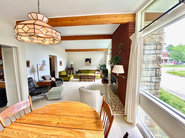 The Magnolia House - Perth