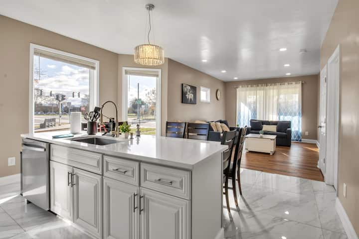 *Riverview*walk To Falls*2bdrm*renovated*1st Floor - Niagara Falls, NY