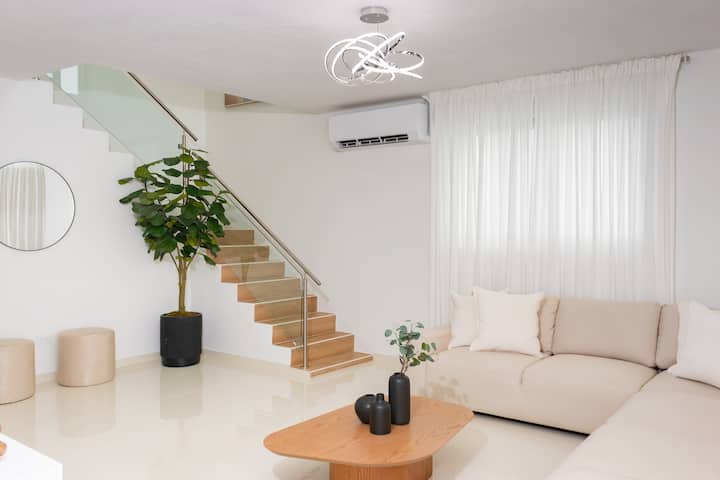 The House Of Rest, Luxury Pool, 5 Min The Airport - Puerto Rico