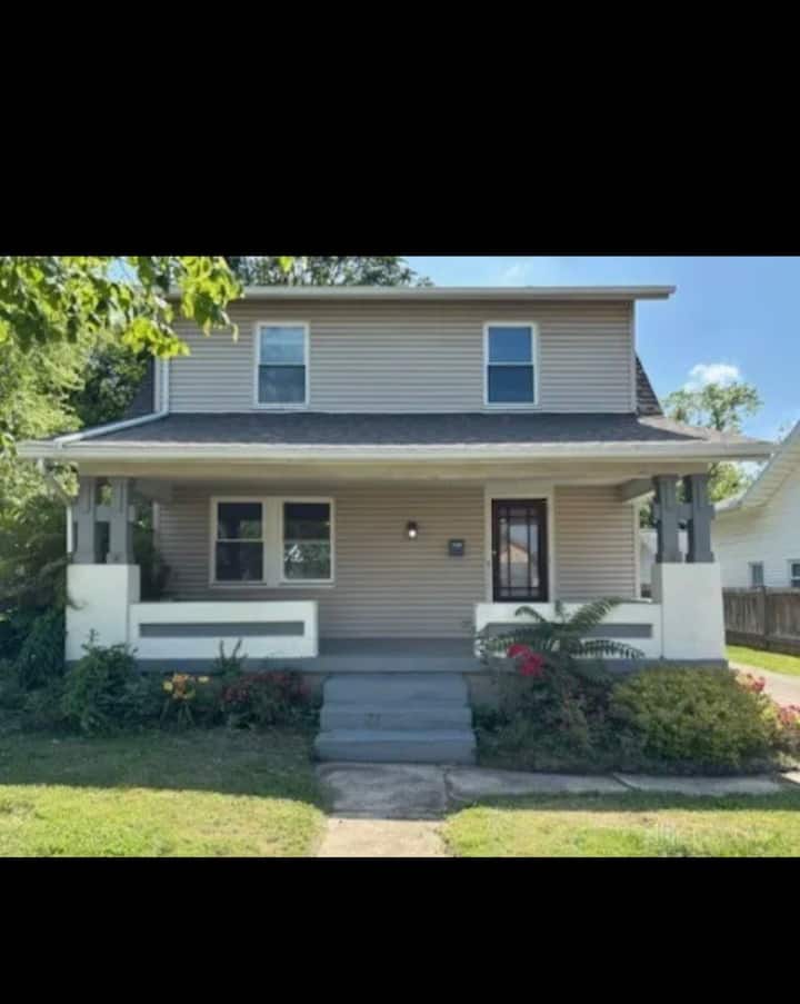 "Home" Away From Home- 
Close To Downtown - Dayton, OH