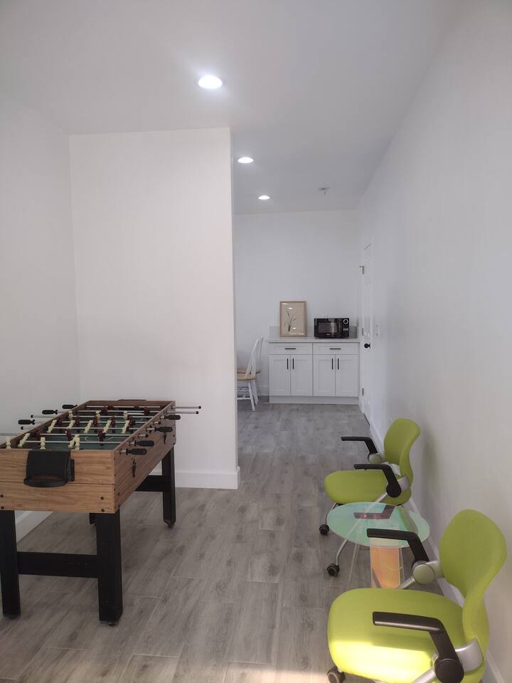 Newly Built Private Guesthouse In Cypress - Cypress, CA