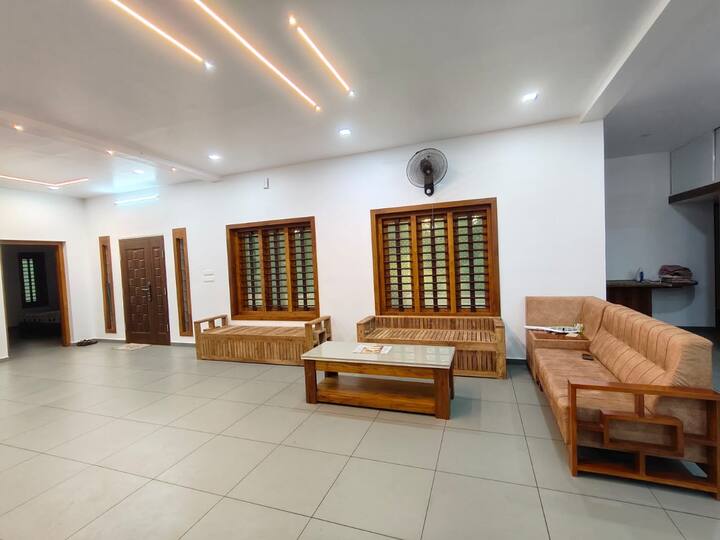 Aanmeez Homestay - Thalassery