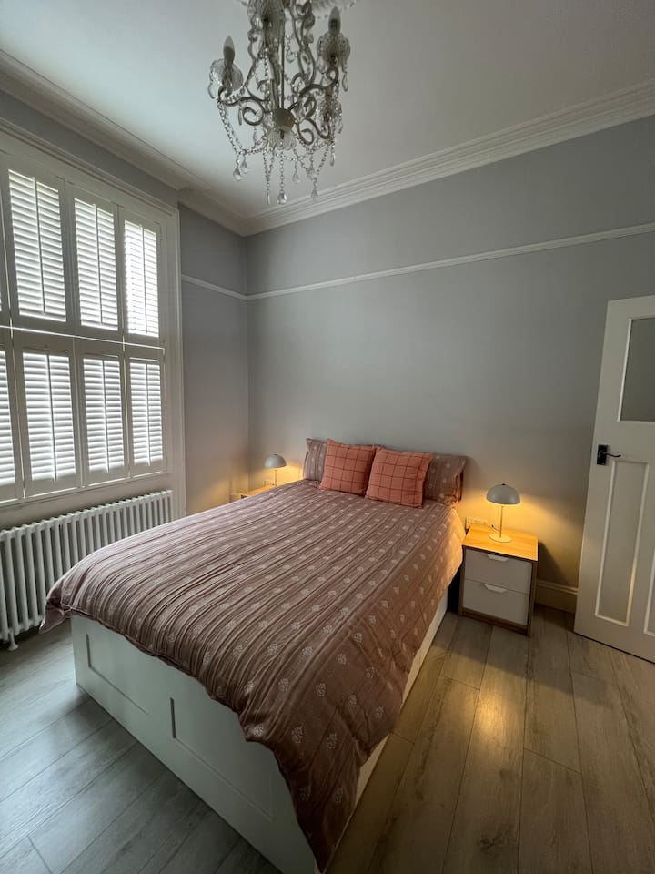 1 Bed Apartment Stratford, Westfield, Abba & Excel - Barking