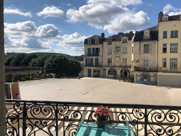 Place De La Cathédrale Au Calme - Périgueux