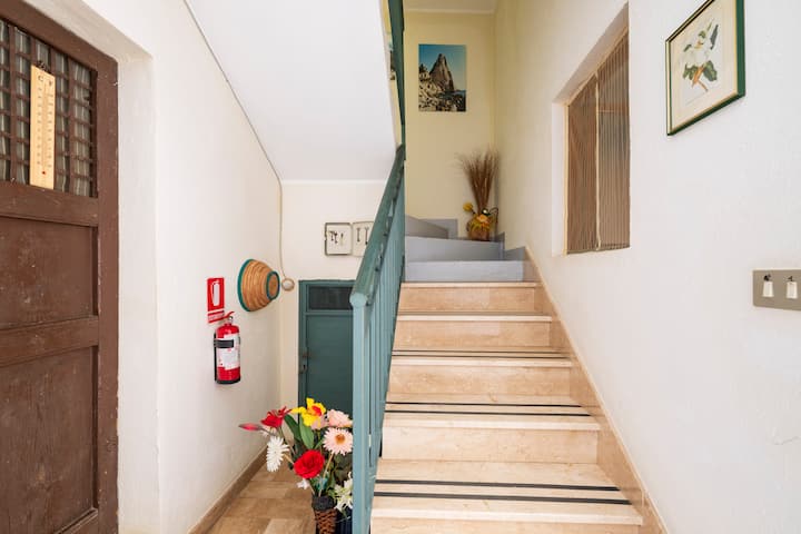 House Mare E Supramonte Cin: It091006c2000s5802 - Baunei