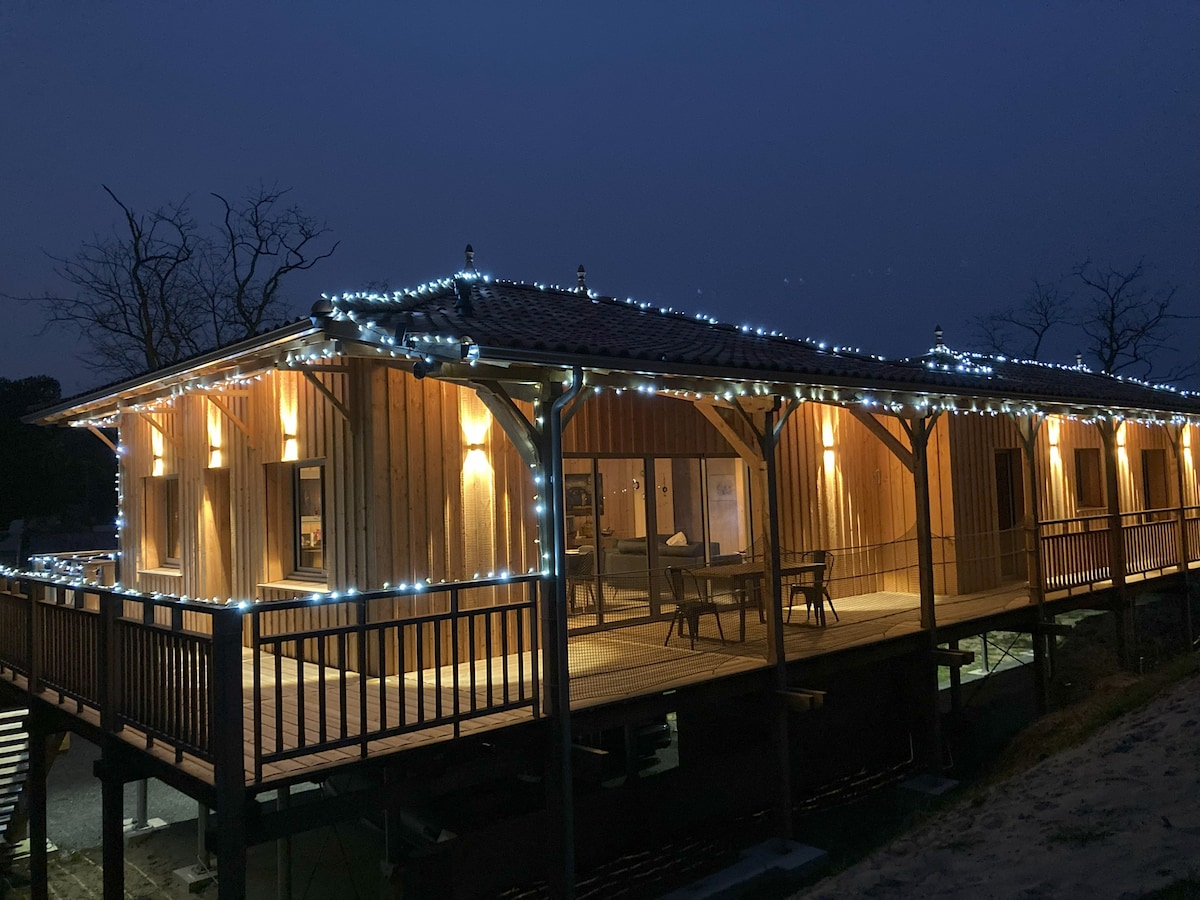 Wooden house on stilts, Plage de la Chambrette - Houses for Rent in Le ...