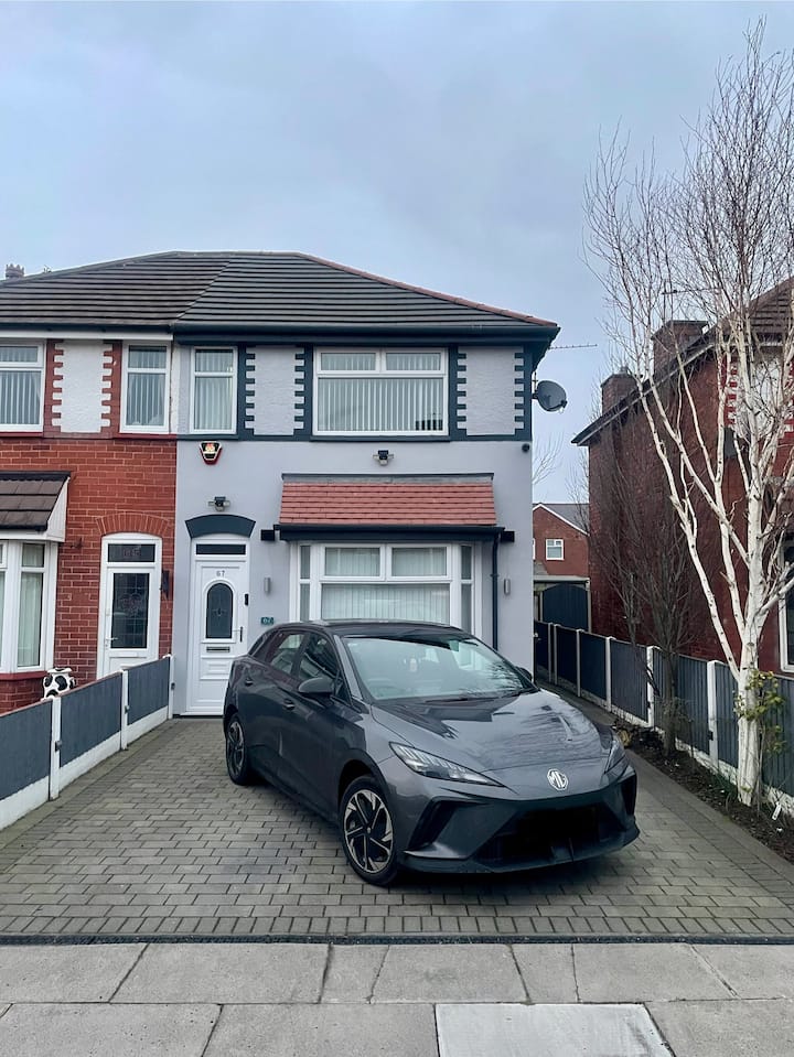 Jay’s House
The Open Golf Stay - Southport