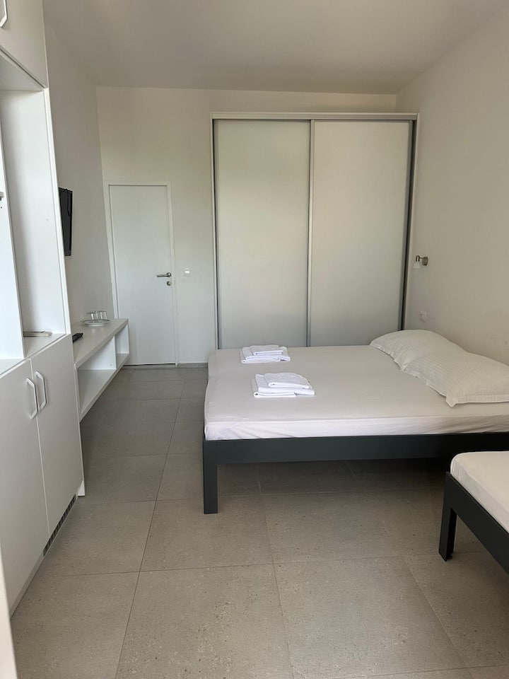 Soba U Prizemlju - Brela