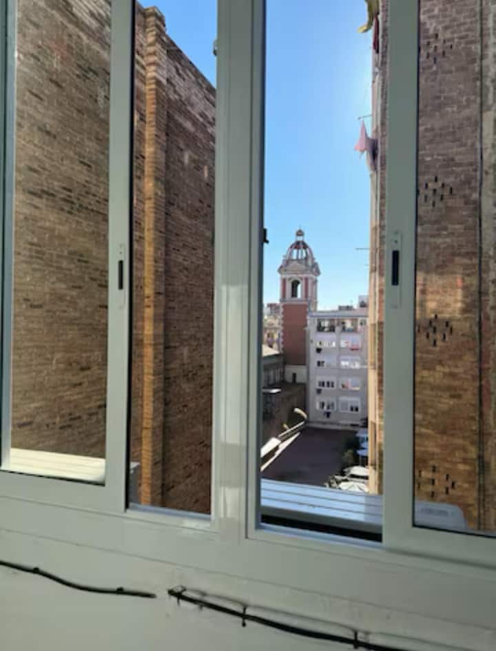 Centric Apartment In Eixample - Barcelona