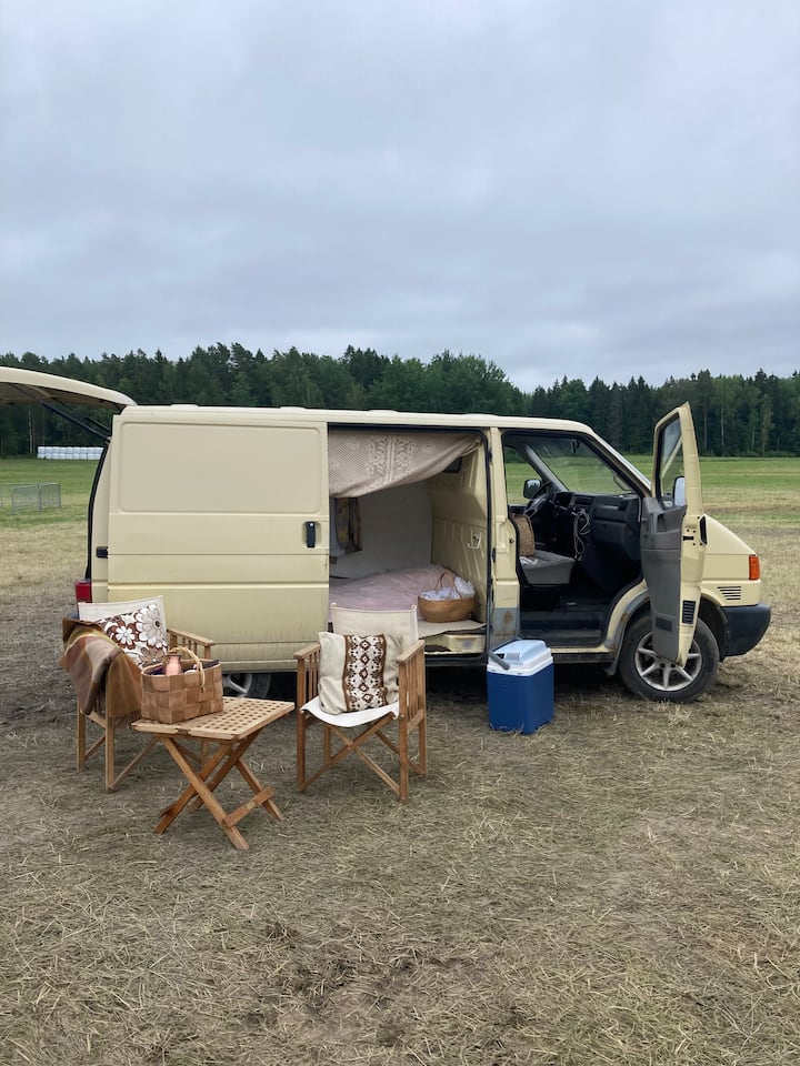 Cozy & Simple Dream Van - Helsinki