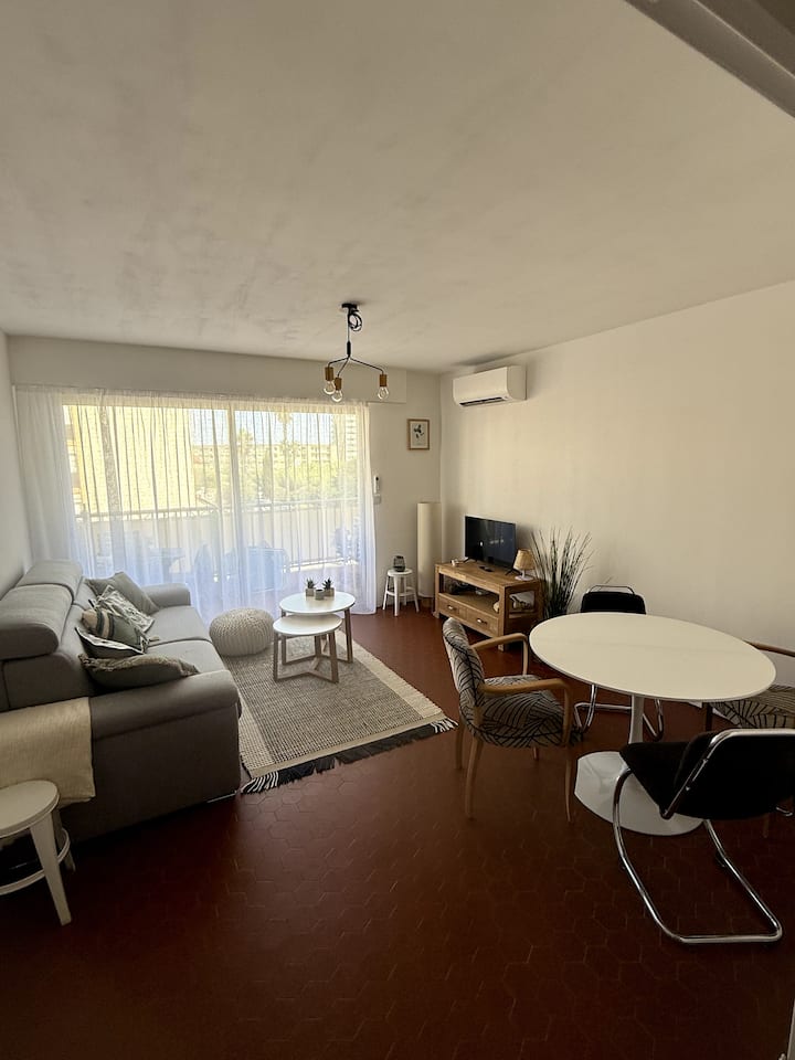 Appartement Climatisé Avec Piscine – Lavandou - Le Lavandou