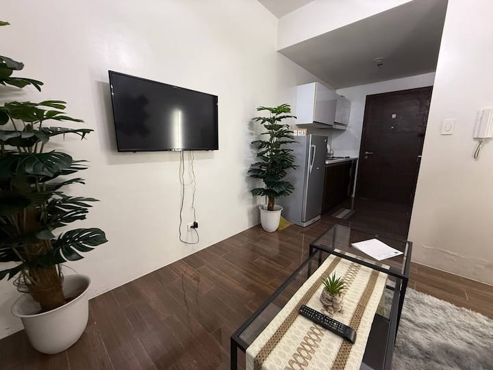 Affordable Staycation Condo In Makati Airresidence - Makati